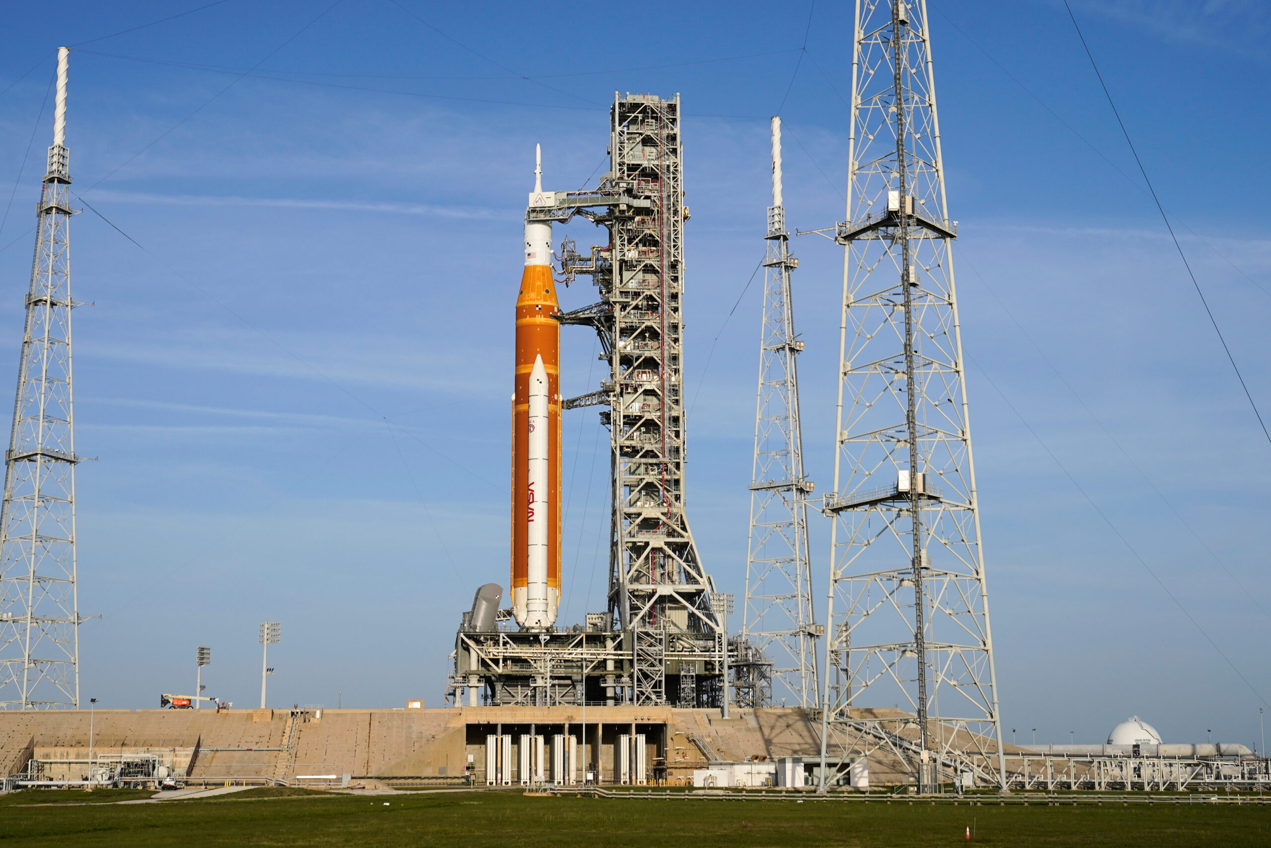 Moon rocket and weather are on NASA’s side for the first moon launch in ...